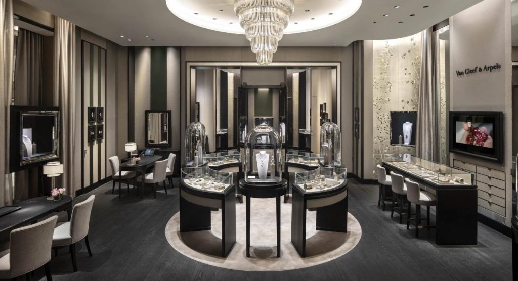 Van Cleef & Arpels | Multiple Locations - Dickinson Cameron