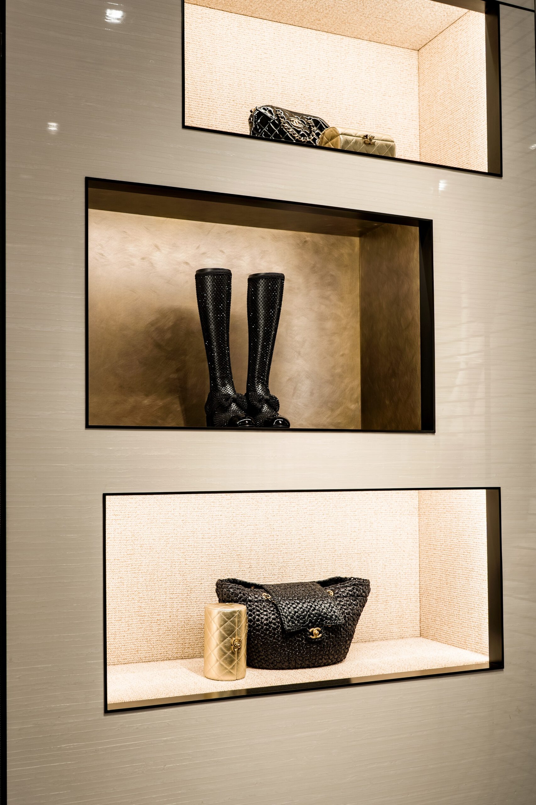 The Spectacular Chanel Store on Rodeo Drive – Dickinson Cameron