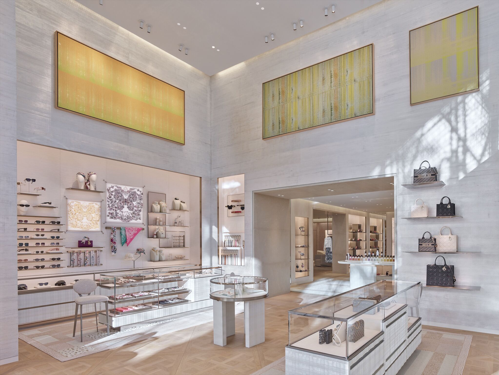 Dior Unveils Glamour in Paradise – Dickinson Cameron