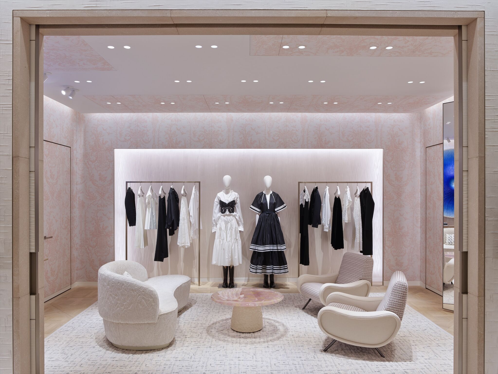 Dior Unveils Glamour in Paradise – Dickinson Cameron