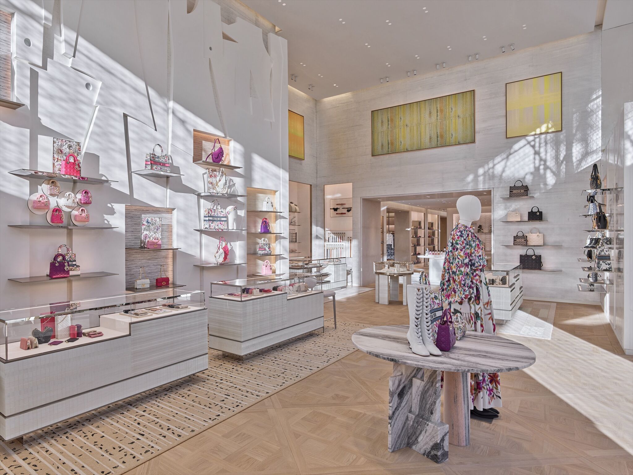 Dior Unveils Glamour in Paradise – Dickinson Cameron